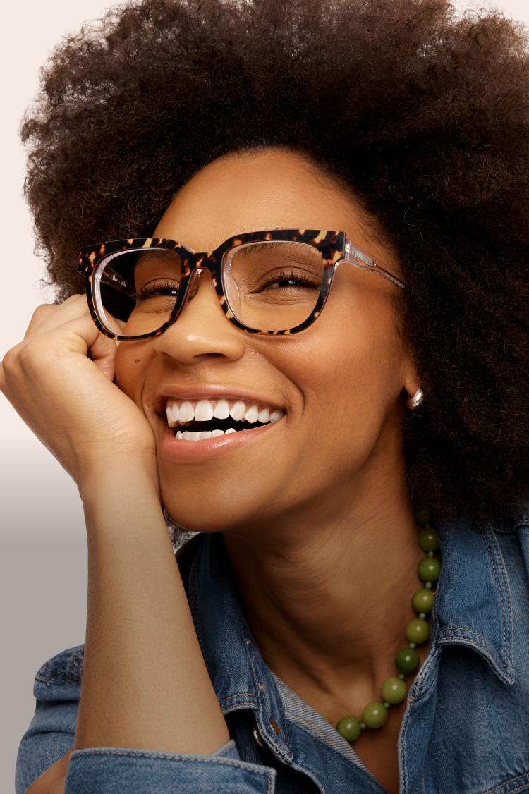 Pair Eyewear: Customizable Glasses and Sunglasses